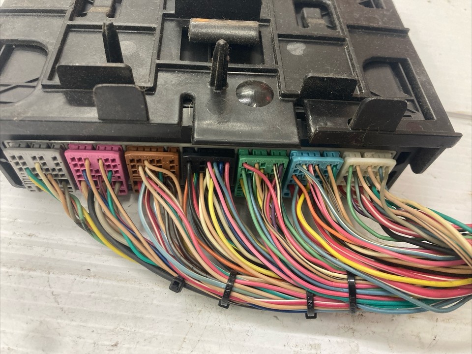 2010-11 GM Chevy Camaro Body Control Module BCM 13574842 | Genuine OEM ...