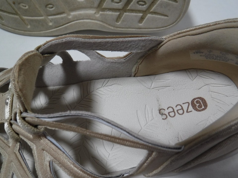 ga2 Bzees Women's 10 W Beige Gold Slip On Wedge Sandals Comfort Strappy ...