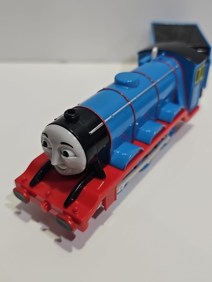 Thomas & Friends Trackmaster Gordon 2009 Gordon & #4 Tender Motorized ...