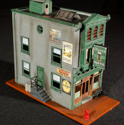 O'Leary's Irish Pub Built, Painted Structure IHC Homes of Yesteryear HO ...