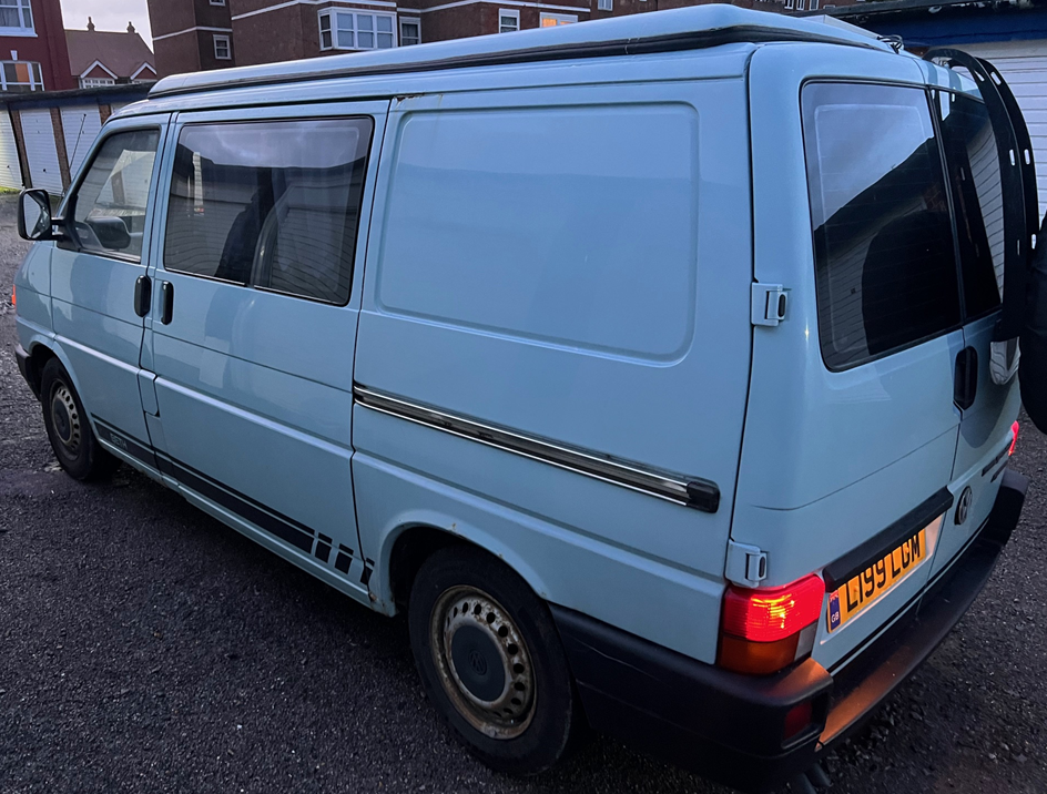 Volkswagen t4 campervan 2.4D 4WD Synchro - Low mileage great interior ...