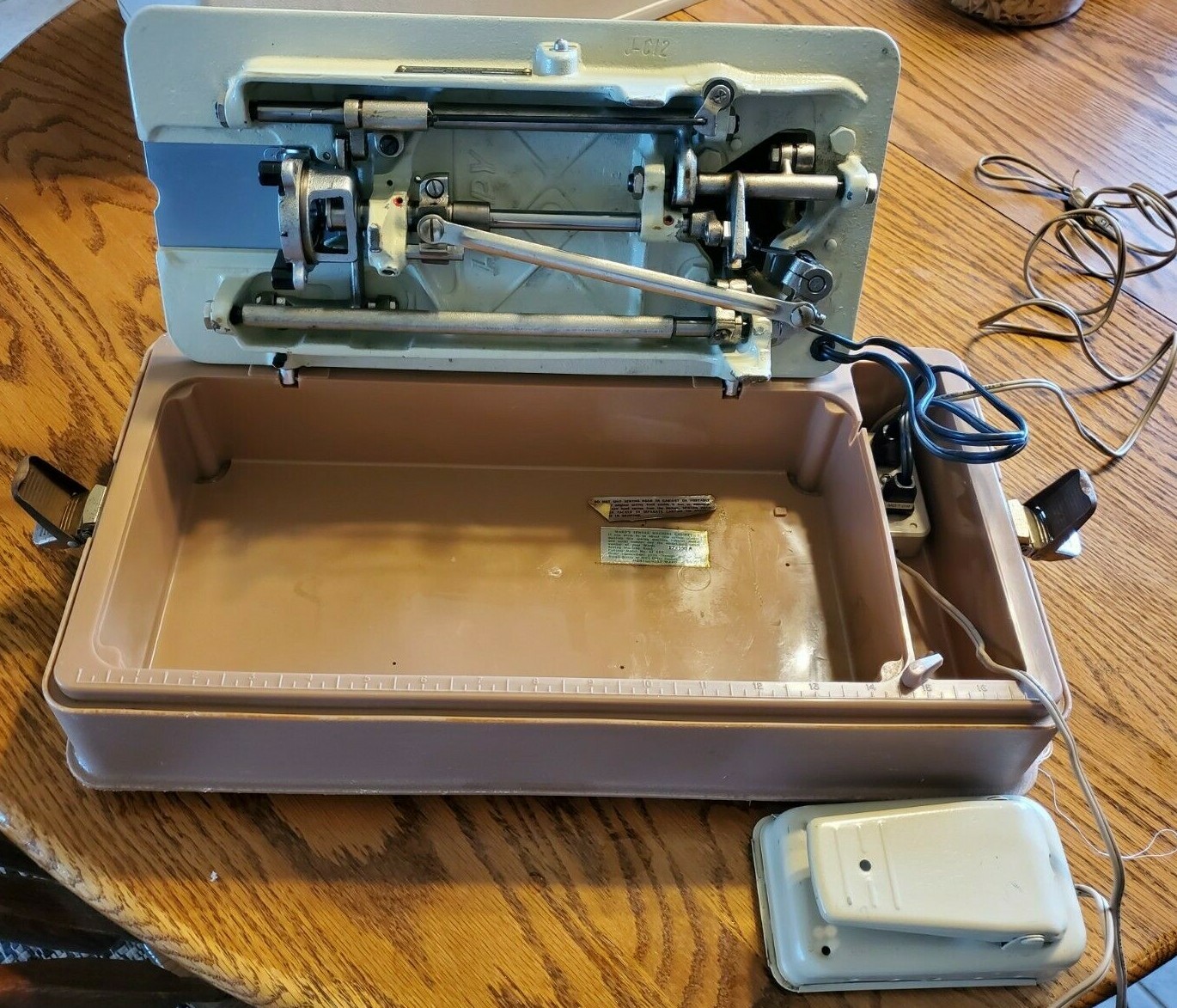 WARDS SIGNATURE SEWING MACHINE UHT J265A | eBay