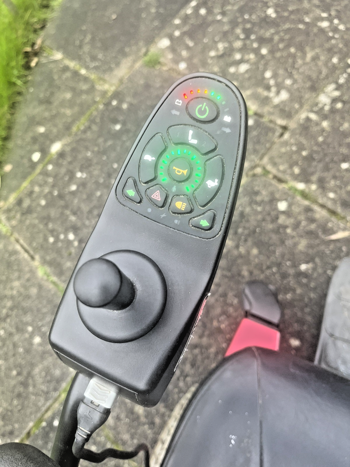 Invacare Pronto Sure Step M61 Electric Wheelchair Indoor Outdoor ...