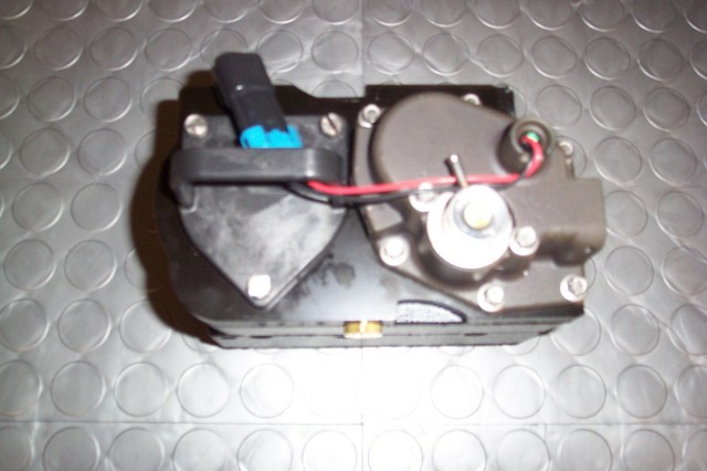 OEM MerCruiser Cool Fuel Pump Module 8m0047215 / 864650a13 for sale ...
