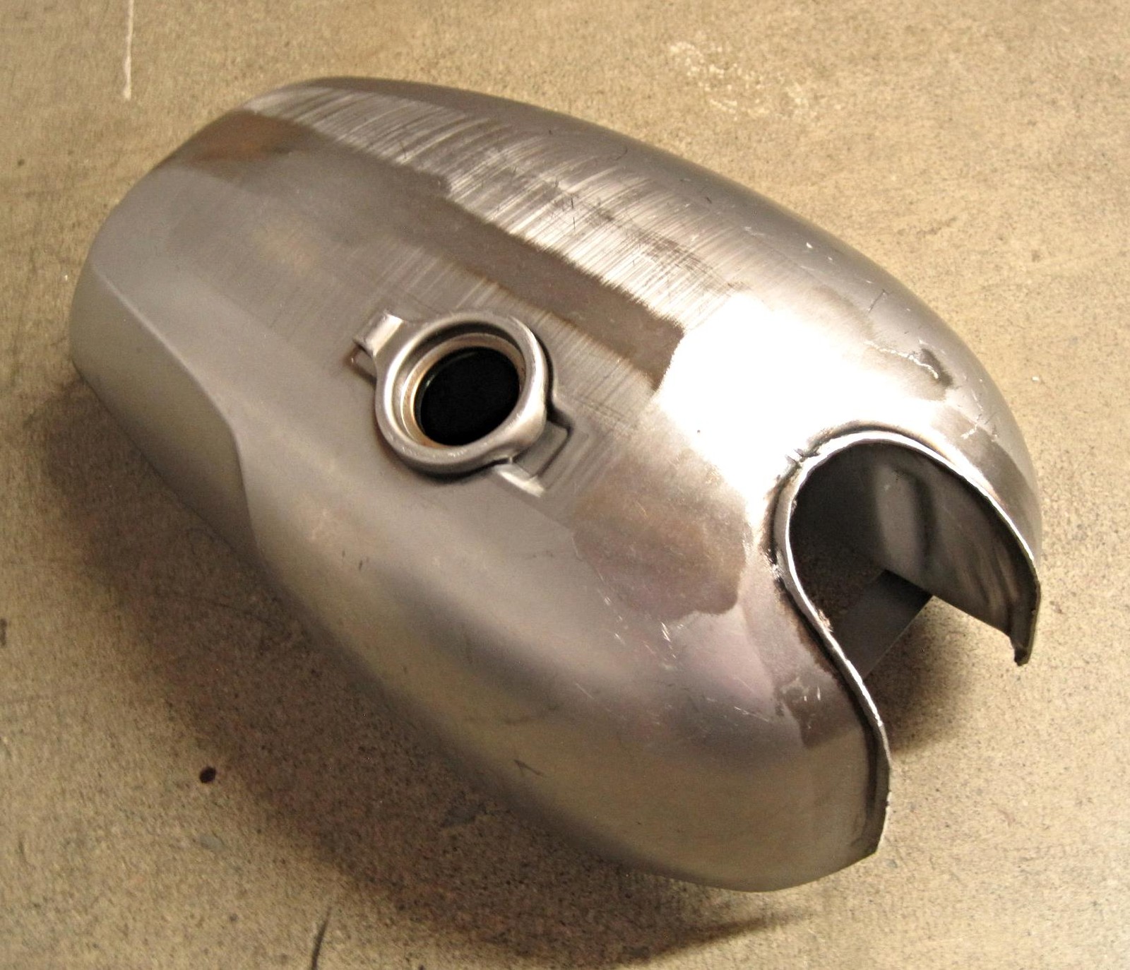 NORTON COMMANDO Gas Tank 750 850 twin Roadster Brand NEW Steel 06-2701 ...