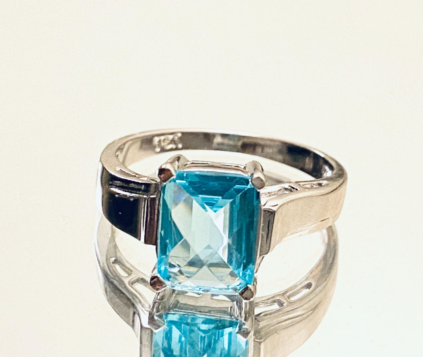 R2687B Classic Swiss Blue Helenite Rectangle 7x9mm 1.6Ct Sterling ...