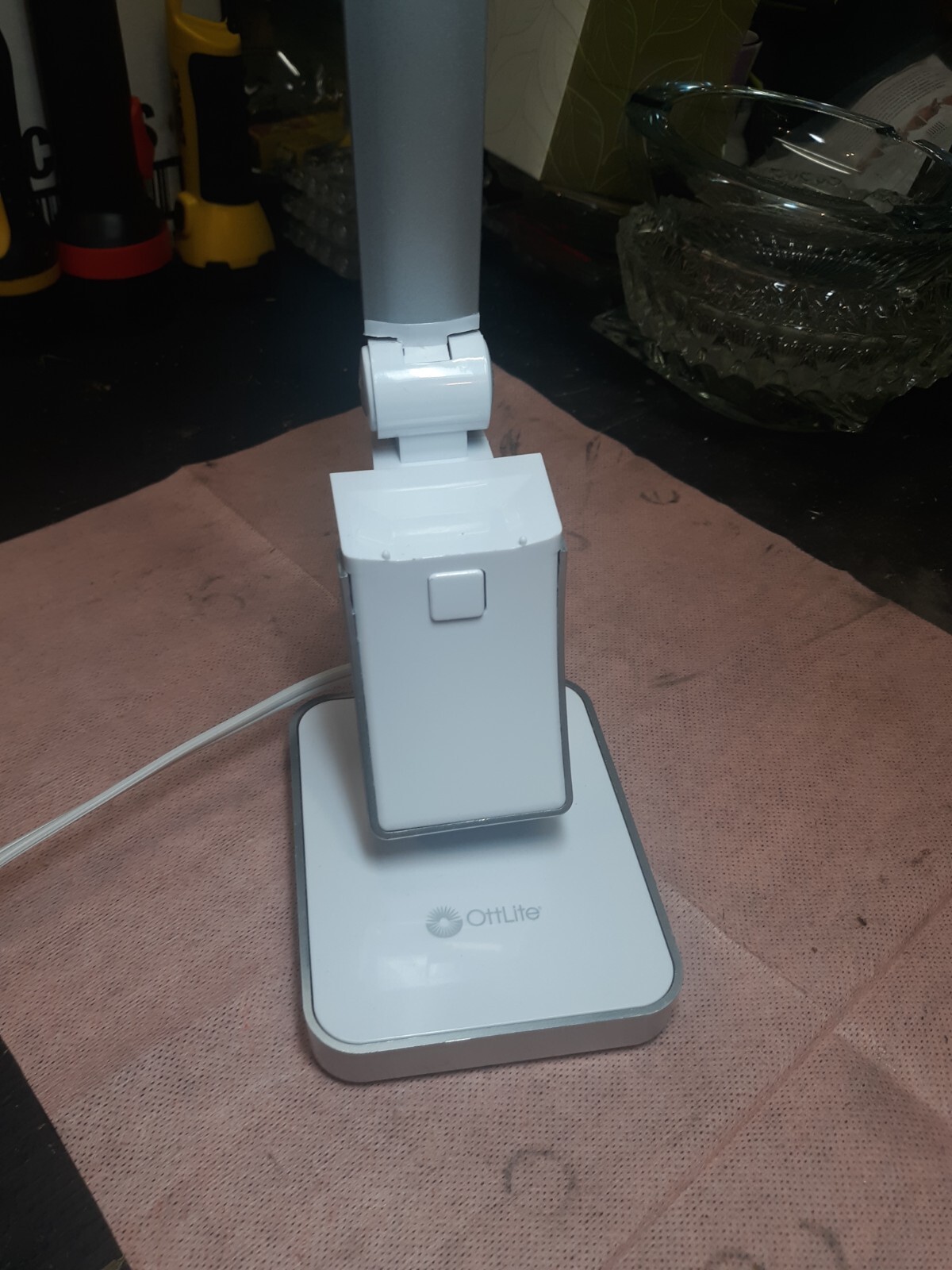 OttLite GX7825 Adjustable Folding Desk Natural Light Lamp 120V 60Hz 13W ...