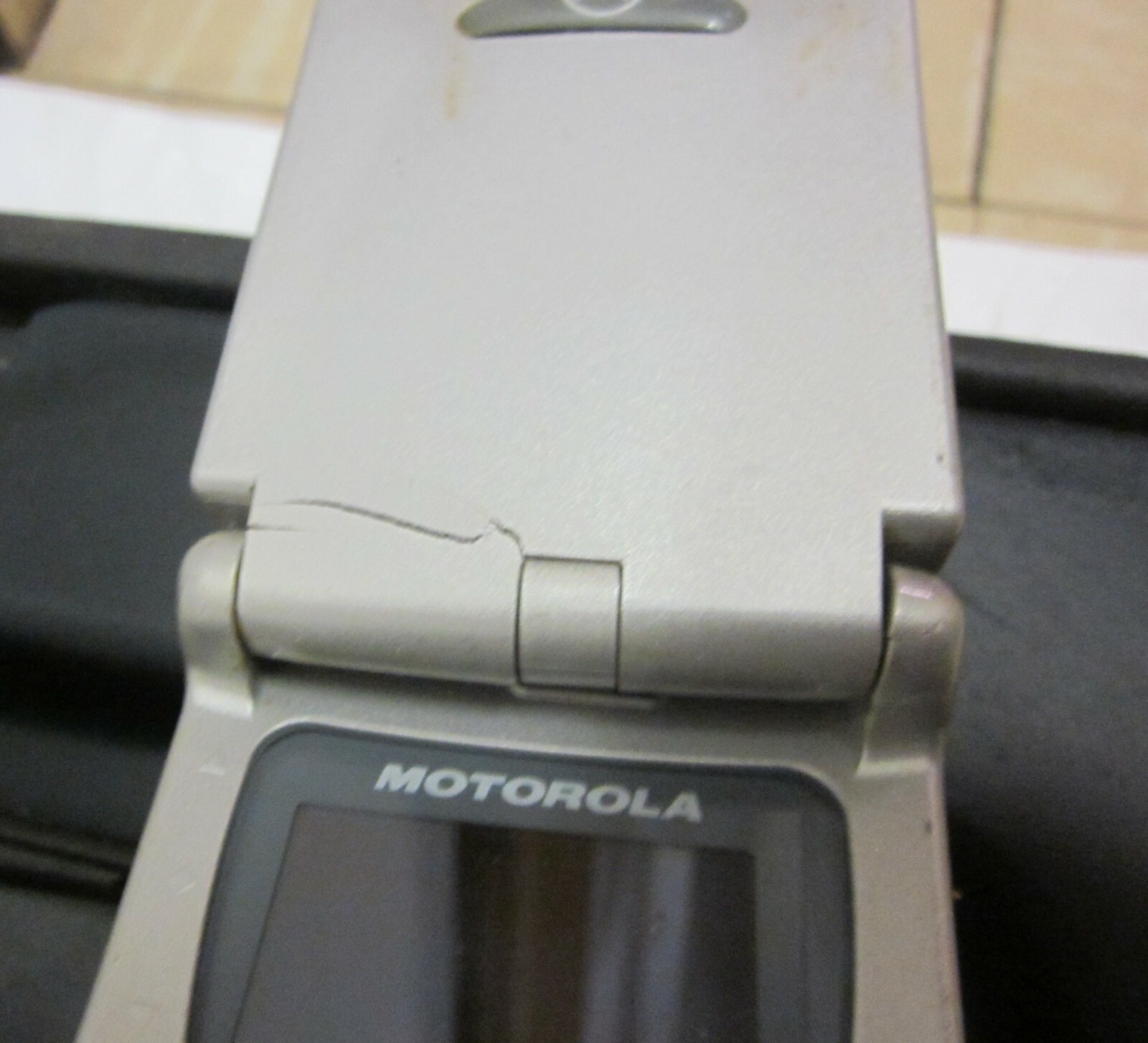 2003 Jaguar S-Type R Center Console Lid Black & Motorola Car Cell Phone ...