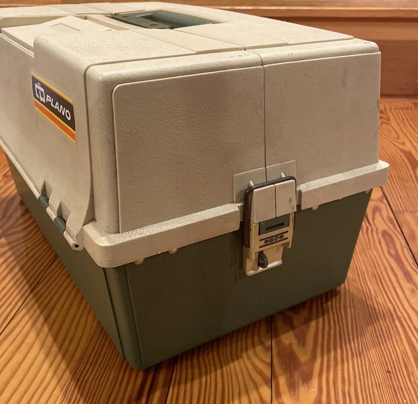 Vintage Plano 8606 Lockable Fishing Tackle Box Large RC Airplane Parts ...