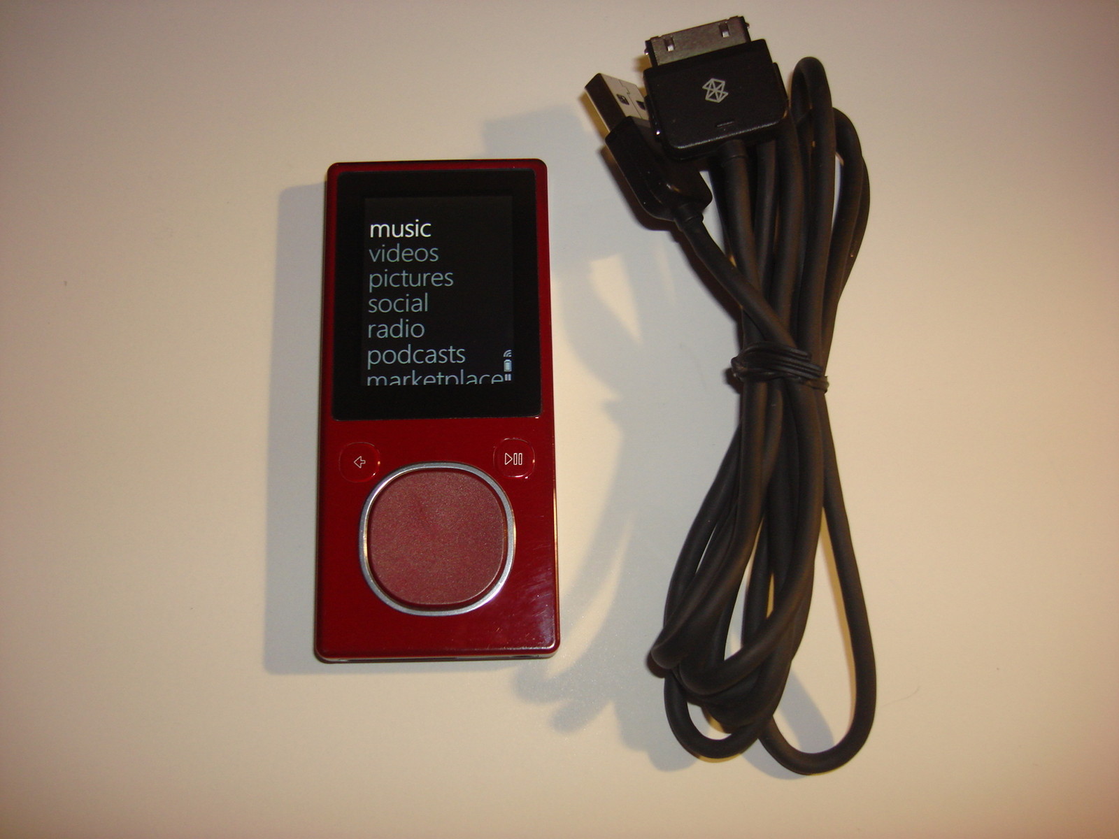 MICROSOFT ZUNE RED 8GB...NEW BATTERY... | eBay
