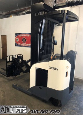 Forklifts - Crown Forklift