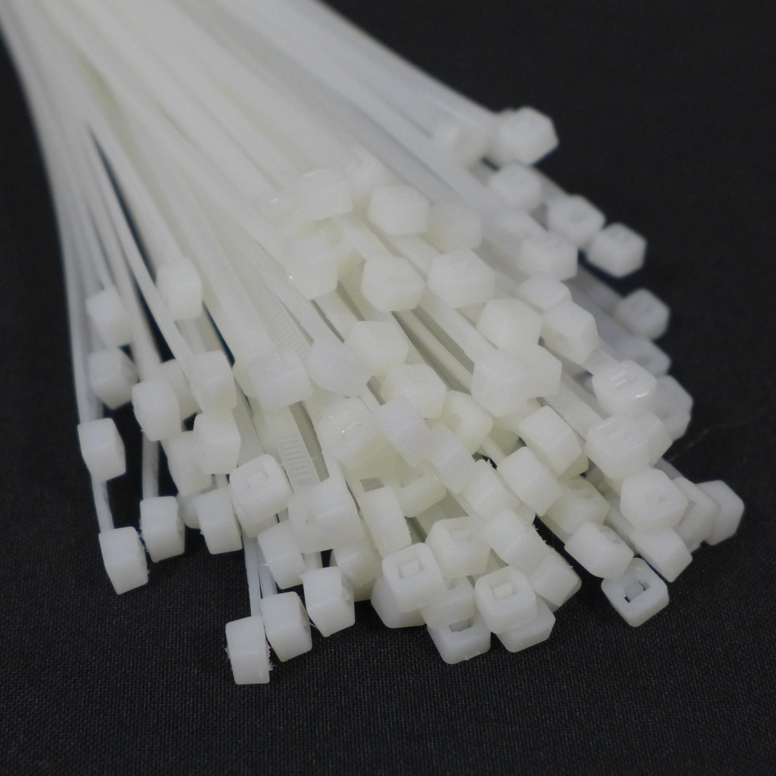 Cable Tie Cable Suspenders Banner 200 Piece White 4,8 X 430 MM | eBay