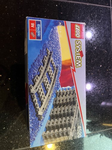 LEGO SYSTEM #4520 9V (8) CURVED TRAIN TRACKS VINTAGE 1991 WITH ORIGINAL ...