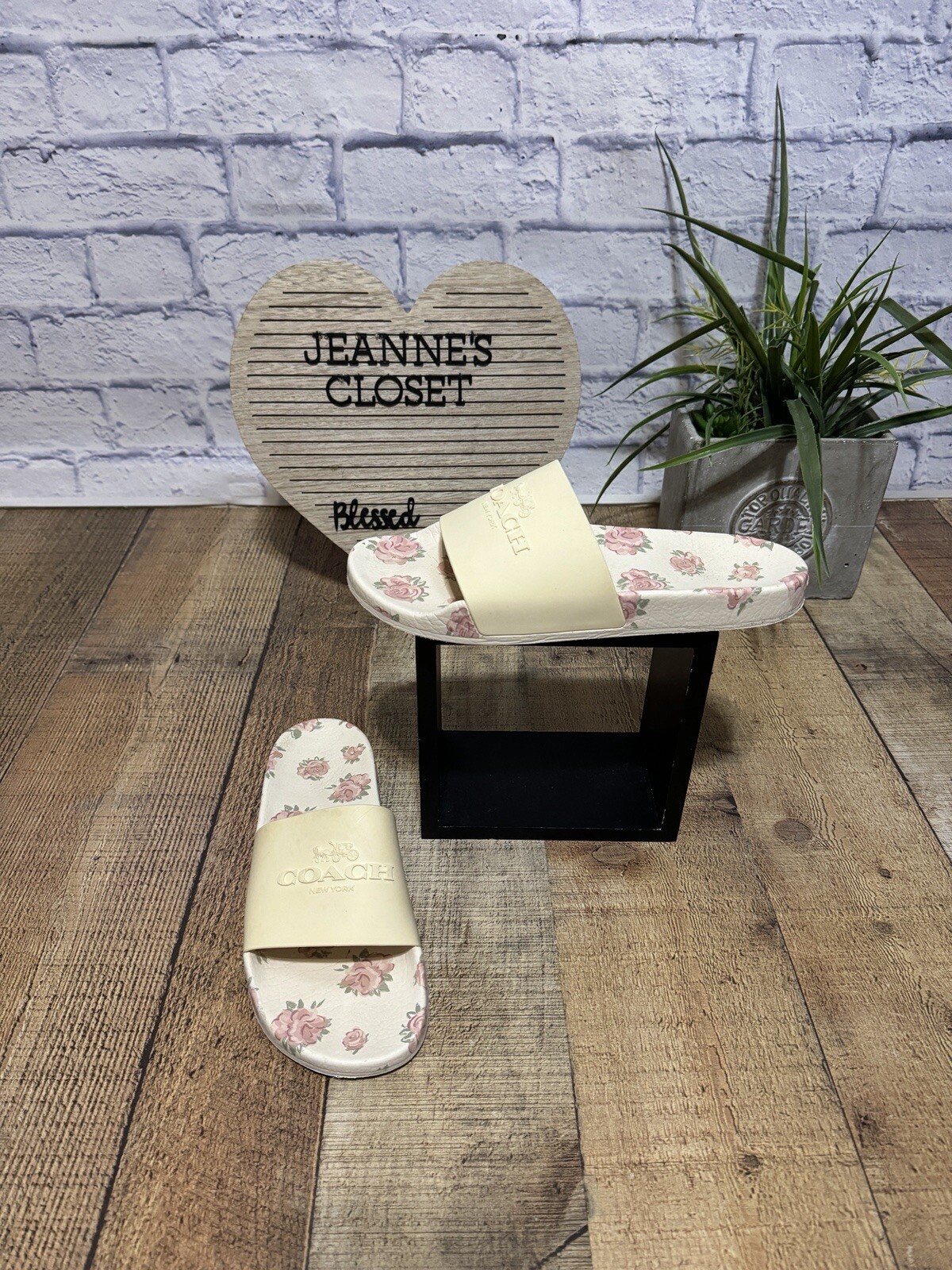 Coach Uli Sport Slide Floral Print Cream Size 9B - Gem