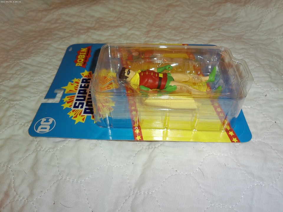 MCFARLANE DC SUPER POWERS ROBIN (3) YELLOW & BLACK CAPES & BOY WONDER ...