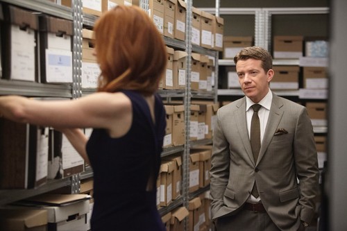 Rare "SUITS" STEPHEN HUNTLEY - NAME SIGN For CHAIR BACK PROP Used by ...