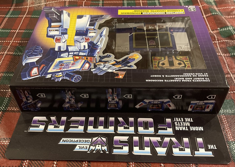 Transformers G1 Soundwave Reissue - Retired 2018 Walmart exclusive ...