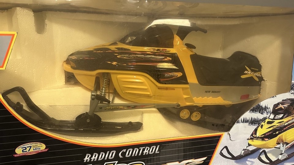 Vintage 1/5 scale Ski-Doo MXZ800 Snowmobile RC New Bright Toy Rare IN ...