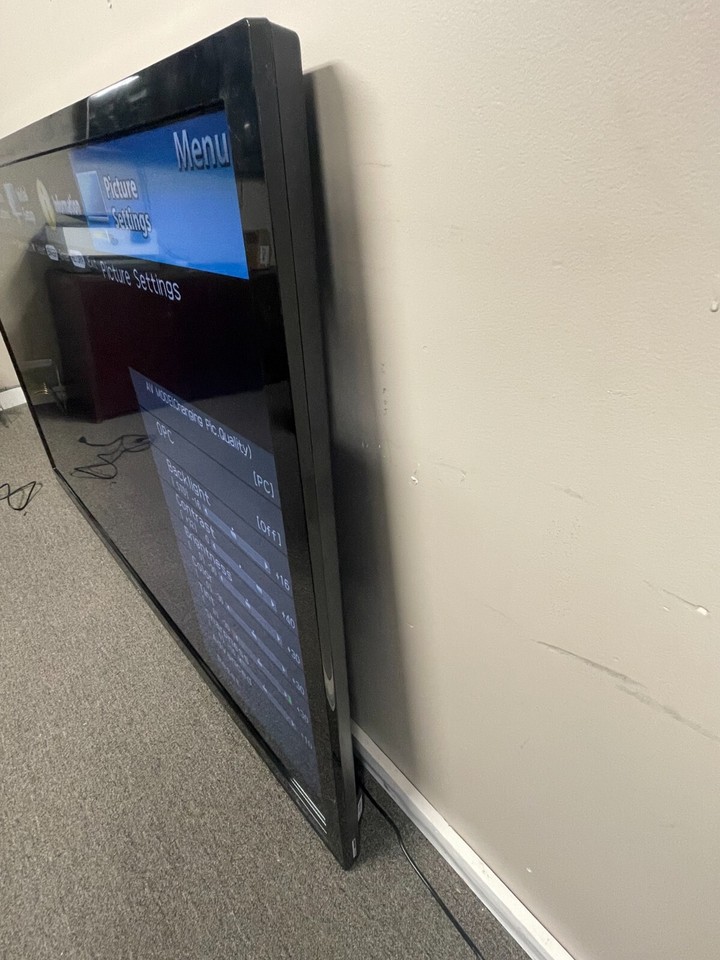 Sharp AQUOS 80" inch Smart TV LC-80LE632U 120HZ | eBay