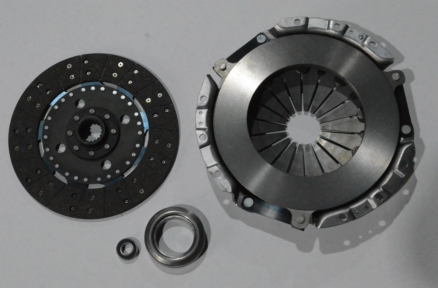 KTA040-20600 for Kubota Clutch Kit 10.25" L39 L48 L3600 L3710 L3830 ...