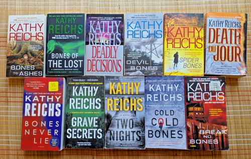 Kathy Reichs PB - Lot of 11: Bare Bones, Deja Dead, Grave Secrets, Two ...
