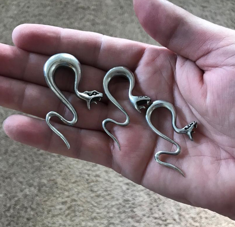 PAIR TRIBAL WHITE BRASS SNAKE TALONS SPIRALS GAUGES EARRINGS PLUGS EAR ...