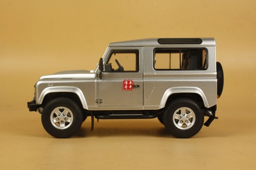 1:18 Kyosho LAND ROVER Defender 90 Indus silver NO.08901IS die cast ...