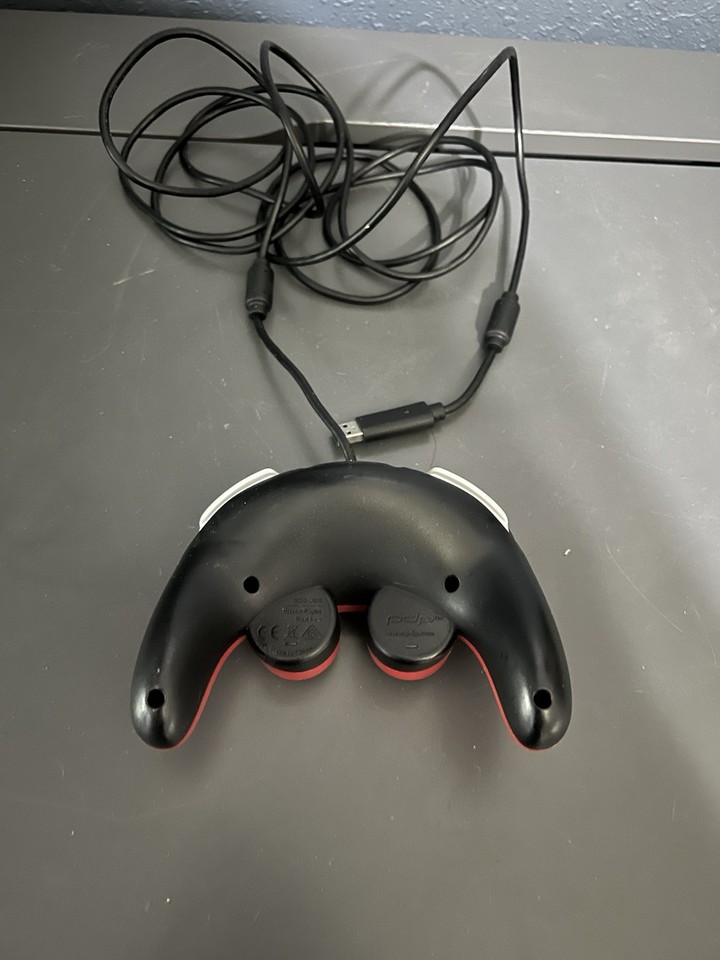 Nintendo Switch Super Mario Wired Controller In Red - game cube style ...