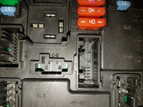 2007-2013 MINI COOPER S R56 POWER DISTRIBUTION FUSE JUNCTION BOX JBE ...