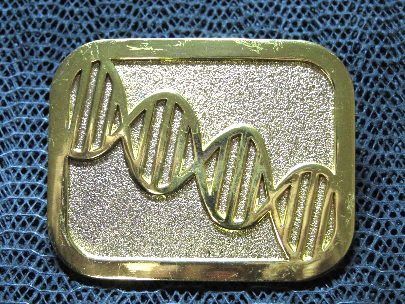 DNA STRAND STRUCTURE DESIGN BELT BUCKLE! VINTAGE! RAR… - Gem