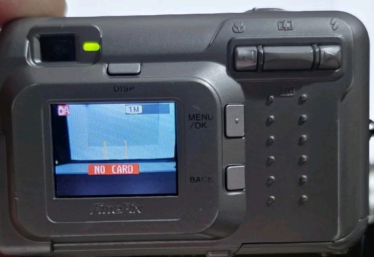 Fujifilm FinePix A210 Silver Digital Camera 3.2MP Tested Works! | eBay
