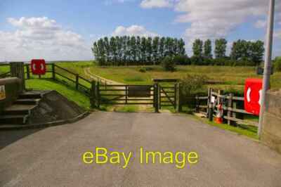 Photo 6x4 View South West From Weighton Lock Faxfleet c2006 | eBay UK