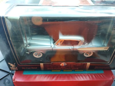 Signature Series 1958 Studebaker Holden Hawk 1:18 Die Cast Model Car ...