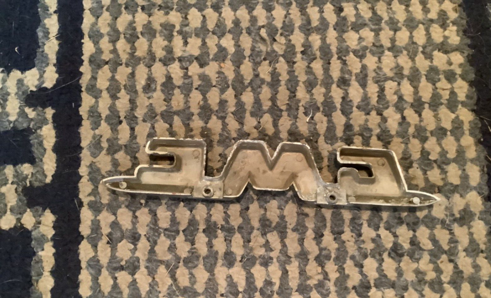 VINTAGE 1955 56 57 58 GMC TRUCK FENDER EMBLEM OEM GMC BIN GR1 | eBay