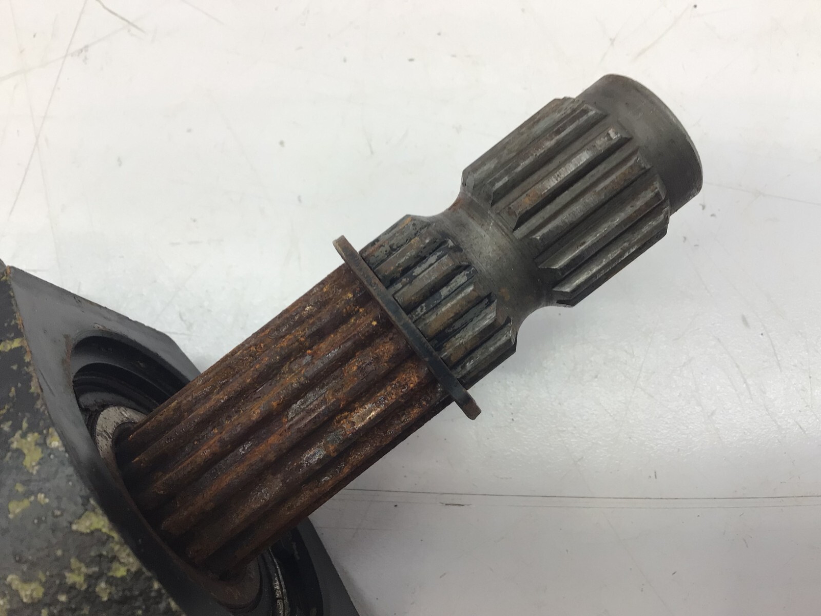 JOHN DEERE 400 420 430 FRONT AXLE PTO PIVOT & SHAFT AM35537 AM134143 ...