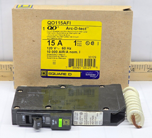 NEW SQUARE D 15 AMP ARC-D-TECT ARC FAULT CIRCUIT BREAKERS 120 VAC 1P ...