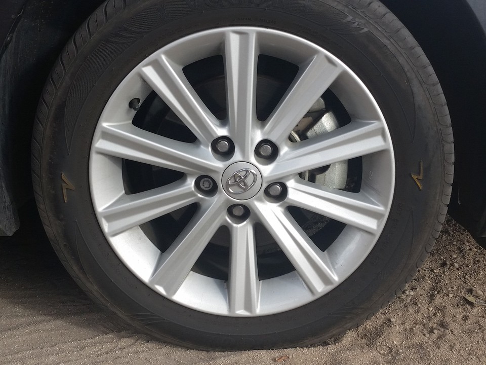 2011-2014 Toyota Highlander Camry Sienna Venza Avalon Prius V Wheel ...