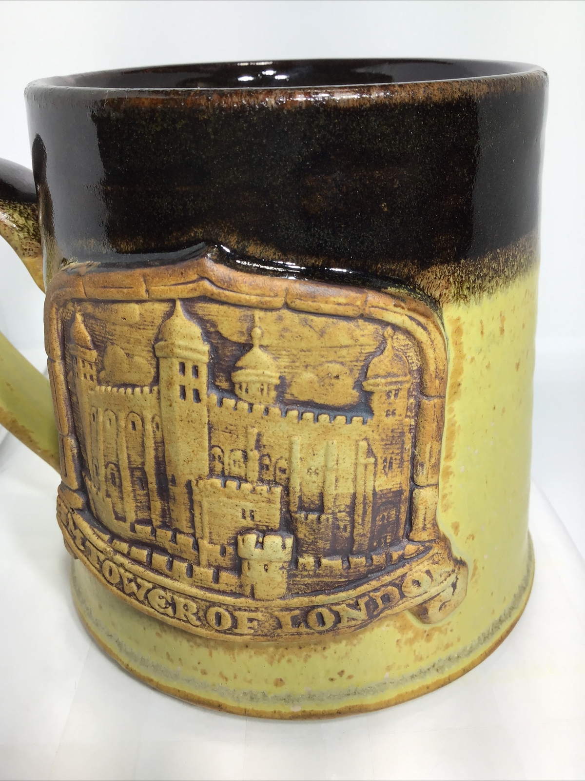 HM TOWER OF LONDON COFFEE MUG. HM TOWER OF LONDON MUG. EMBOSSED Deco 3D ...