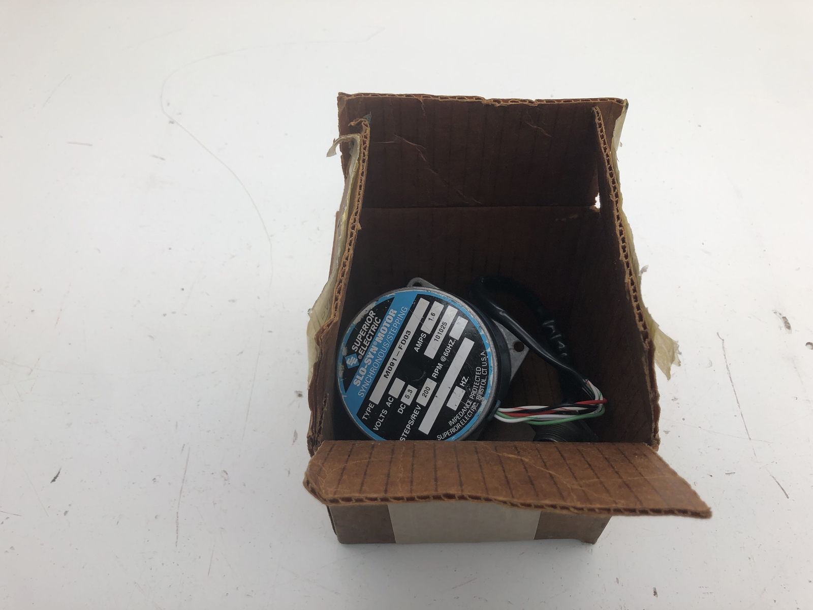 SUPERIOR ELECTRIC M091-FD03 SYNCHRONOUS/STEPPING MOTOR | eBay
