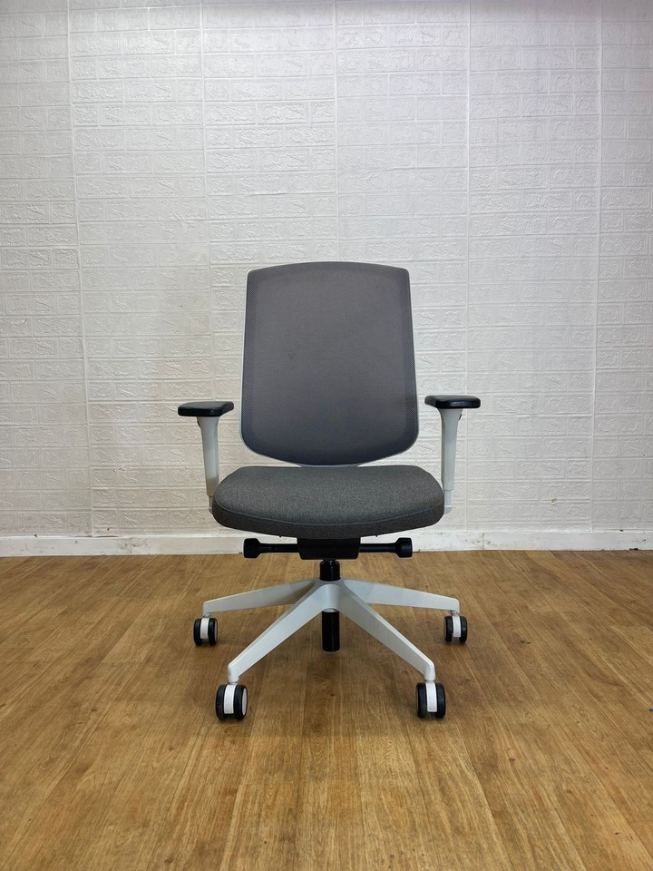 SENATOR* Clipper Ergonomic Task Chair In White /grey - UK DELIVERY ...