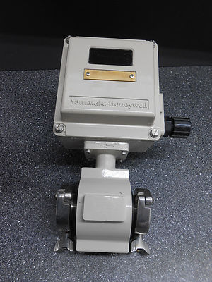 YAMATAKE-HONEYWELL ELECTROMAGNETIC FLOW METER R-9R428-41-014 & R-9R428 ...