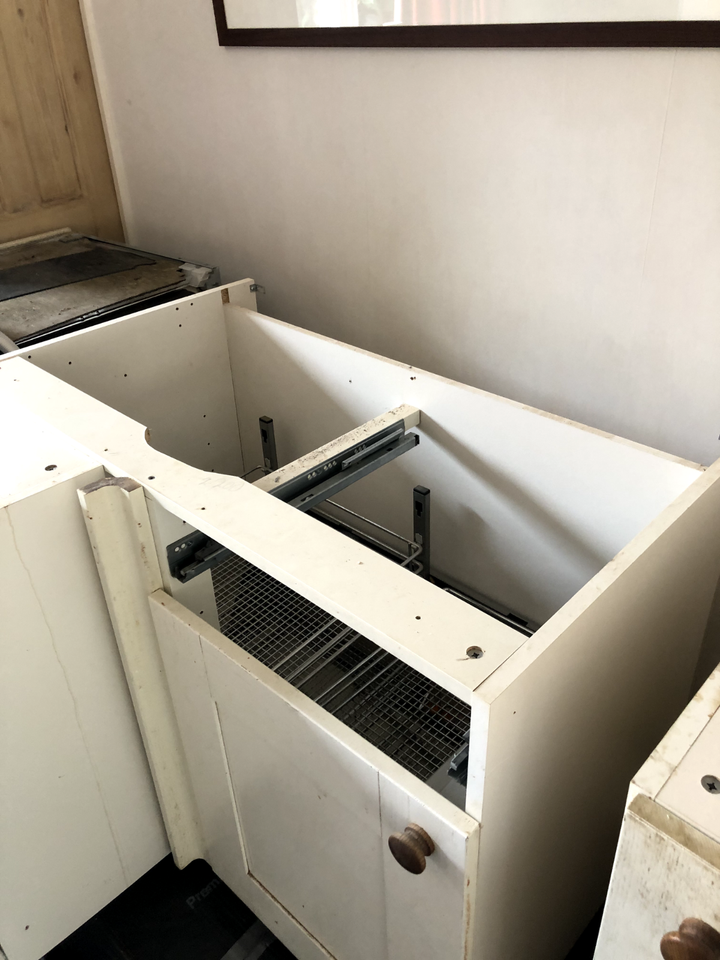 Wickes Bespoke Kitchens Range Tiverton Bone Solid Oak Doors, Drawers ...