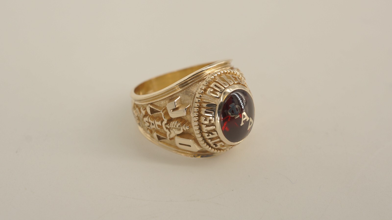 10k Yellow Gold 1974 Stetson Class Ring - Gem