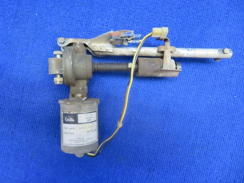 Cessna 210 Flap Actuator w/ Motor 24-28 V P/N C301002-0202 (0922-567 ...