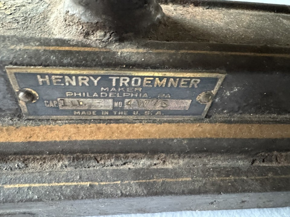 Vintage Henry Troemner balance scale and weights | eBay