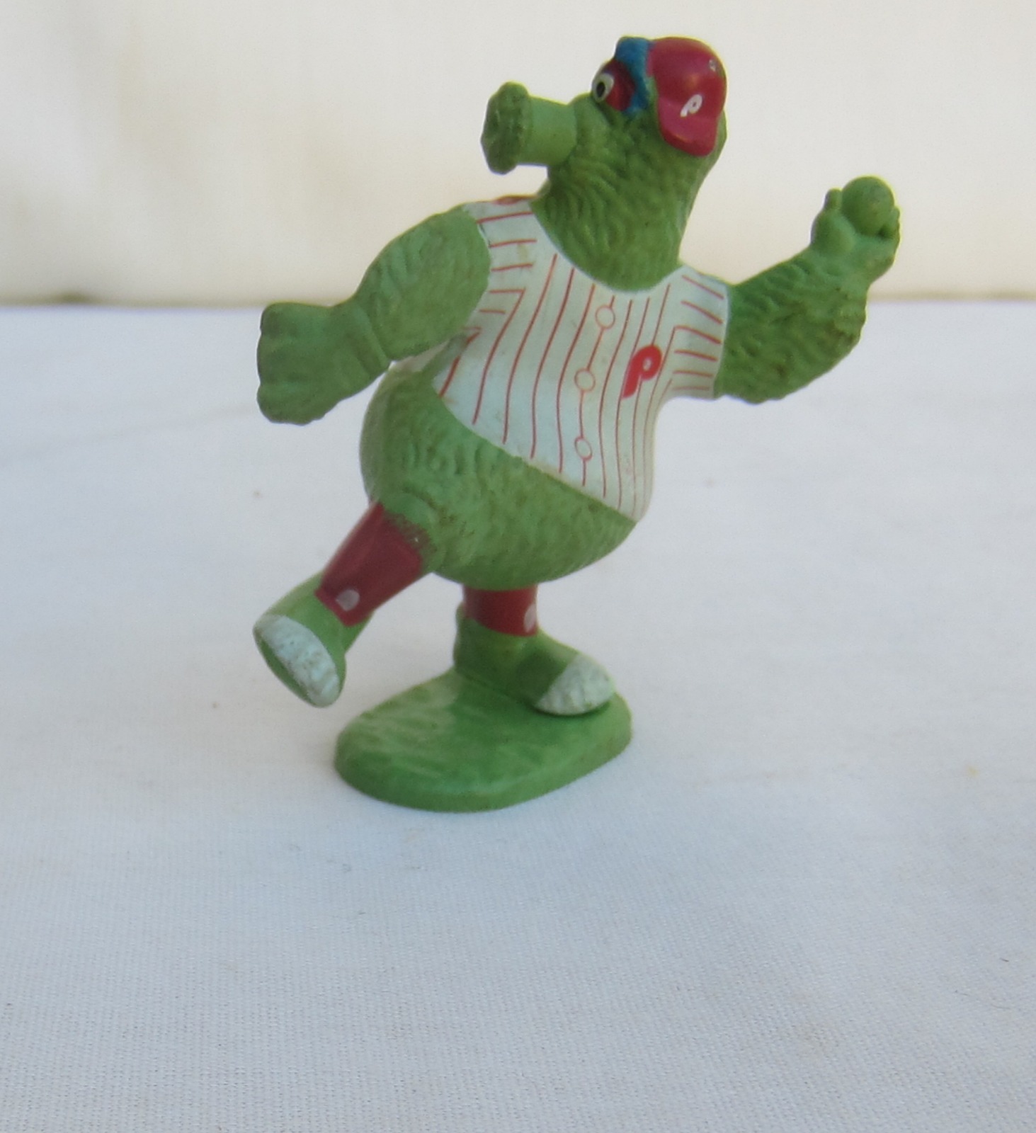 Philadelphia Phillies Phanatic PVC Figurine Pitching No 5 of 8 Set ...