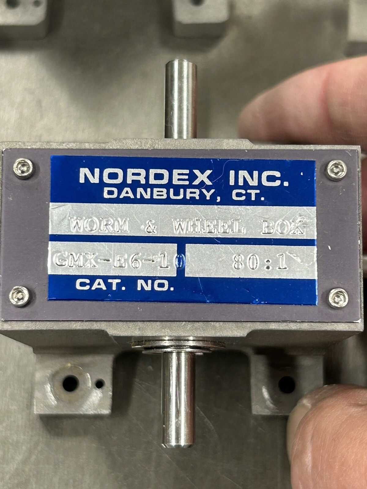 QTY 1 NORDEX PRECISION WORM GEAR BOX REDUCER 80:1 RATIO 1/4” IN/OUT LOW ...