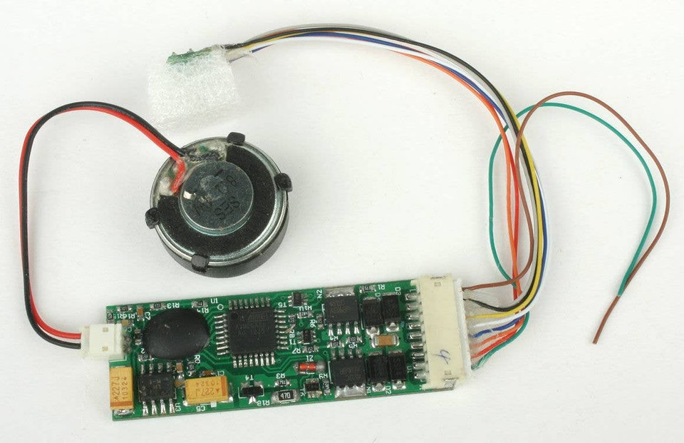 Model Rectifier Corp. HO Sound & DCC Control Dual-Mode Decoder Platinum ...