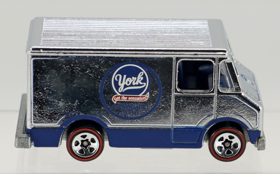 Hot Wheels Combat Medic Sweet Rides Series York Peppermint Pattie ...