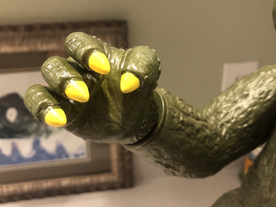 Rare MATTEL 1977 SHOGUN WARRIORS GODZILLA SHOOTING FIST HAND PART Mold ...